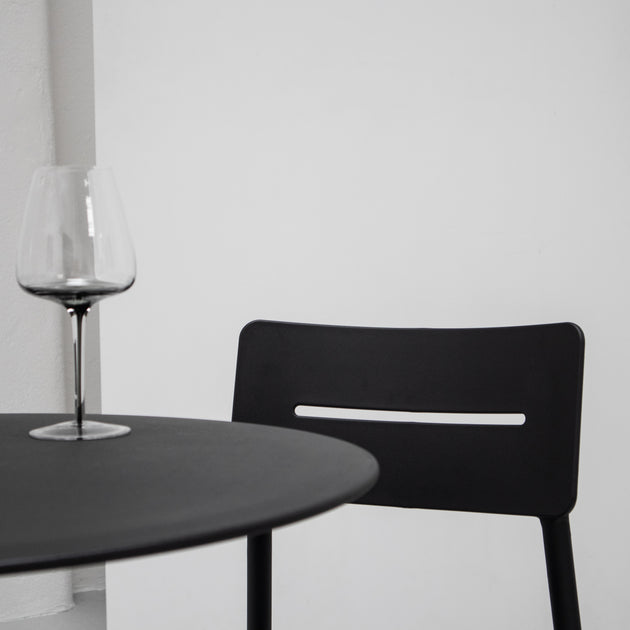 Eex Low Dining Table - Black – EDITO